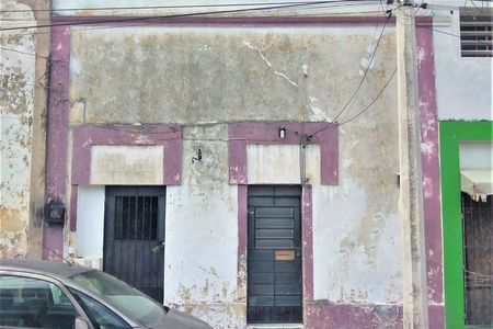 CENTRO, CASA CON FACHADA COLONIAL (AVC-1594) | EasyBroker