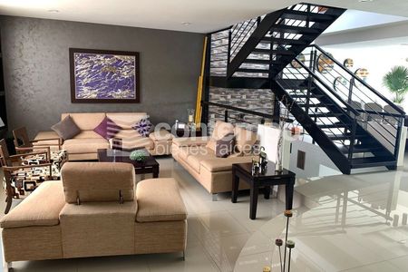 Venta Casa Lomas Verdes 6ta Secc. - Naucalpan - EDOMEX | EasyBroker