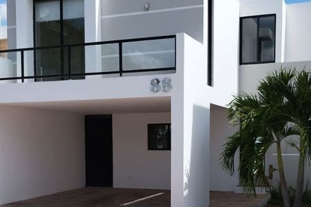 Casa en Renta Ubicada en Santa Gertrudis Copó | EasyBroker