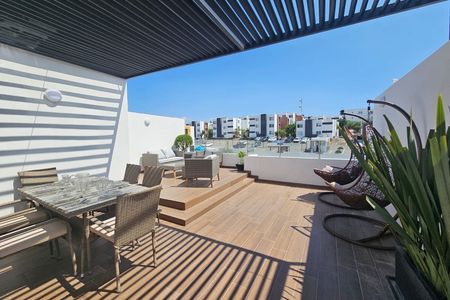 Casa en Venta a 2 minutos de la Universidad Anáhuac | EasyBroker