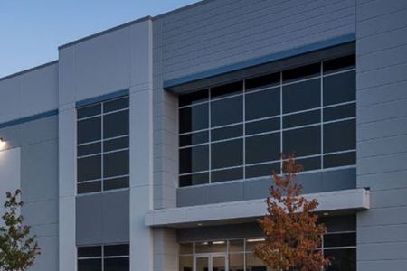 Nave en Renta - Av. Miguel Aleman Apodaca | EasyBroker