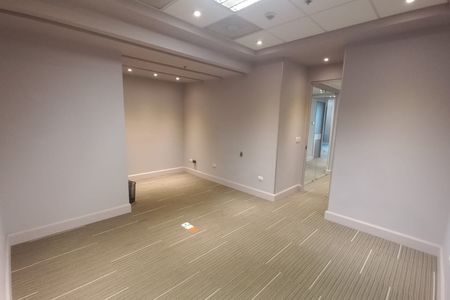 Oficina en Renta, Torre Sofía, Valle del Campestre, San Pedro Garza García | EasyBroker