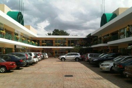 Local Comercial en Plaza Paseo de la Churchill - Piantini | EasyBroker