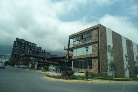 PLAZA ELLION A UN PASO DE PALACIO DE HIERRO | EasyBroker