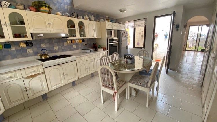 CASA EN CHILUCA ZONA ESMERALDA | EasyBroker