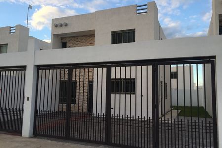 Casa en renta o Venta en Las Americas III Av. Principal - Modelo Merida ...