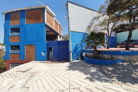 Nave Industrial cerca del Club de Golf Chiluca, en Jilotzingo | EasyBroker