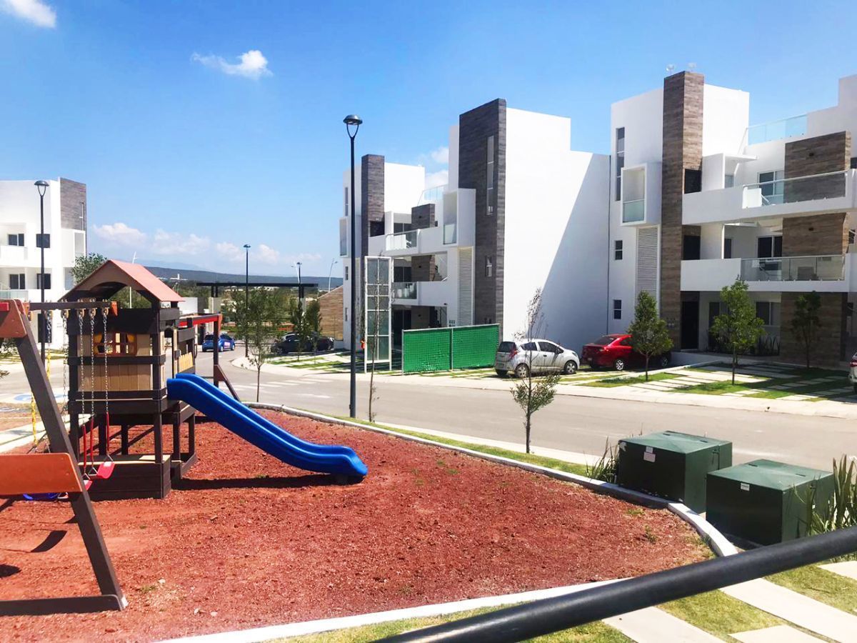 Departamento en renta en ZAKIA CUMBRE ALTA ZIZANA QUERETARO 3 recamaras ...