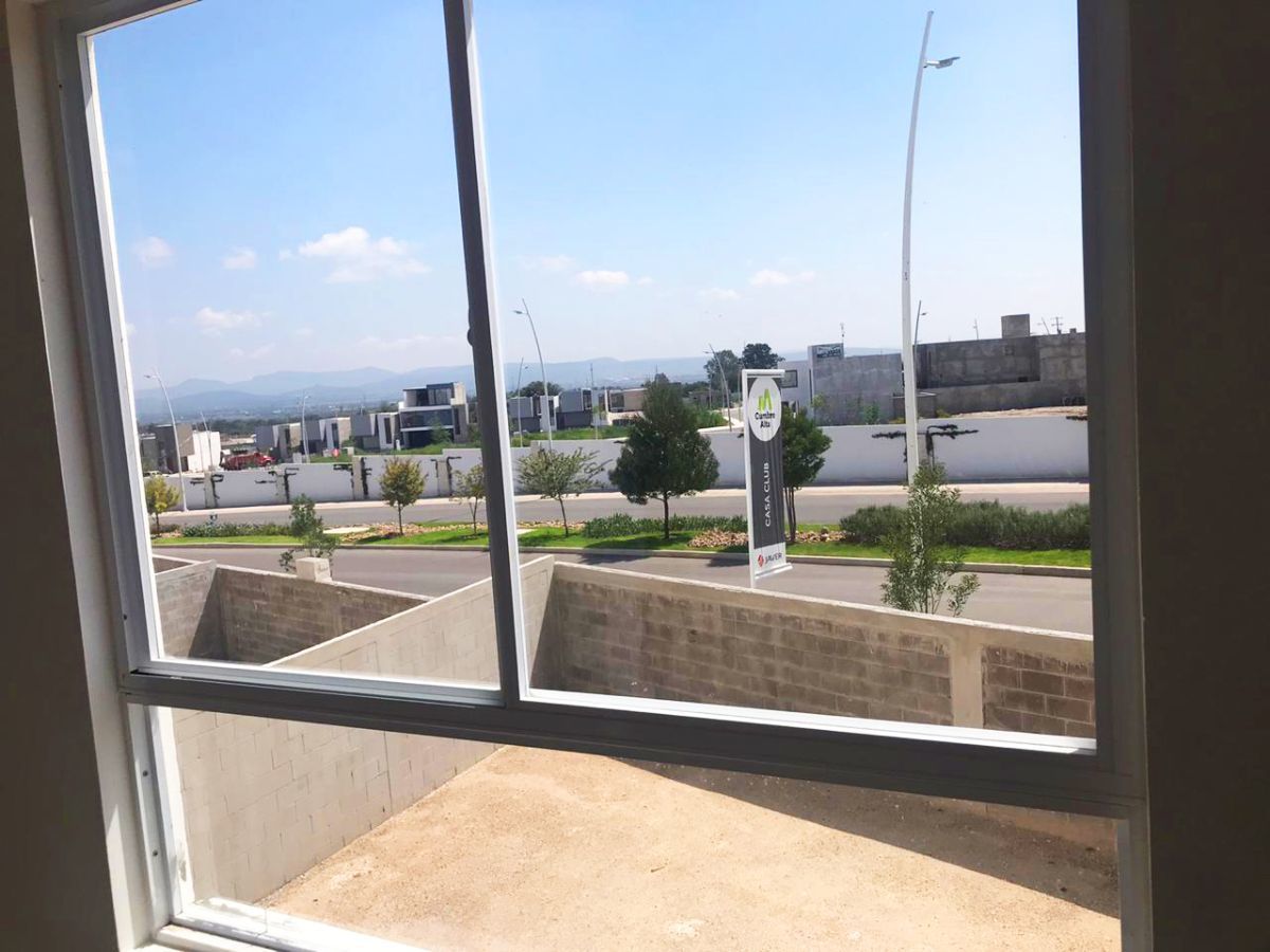 Departamento en renta en ZAKIA CUMBRE ALTA ZIZANA QUERETARO 3 recamaras ...