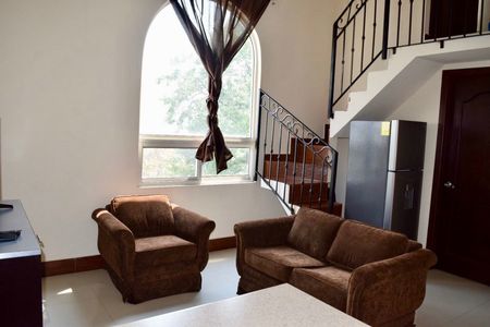 Cuarto Tipo Loft en AMPLIA CASA EN SAN PEDRO | EasyBroker