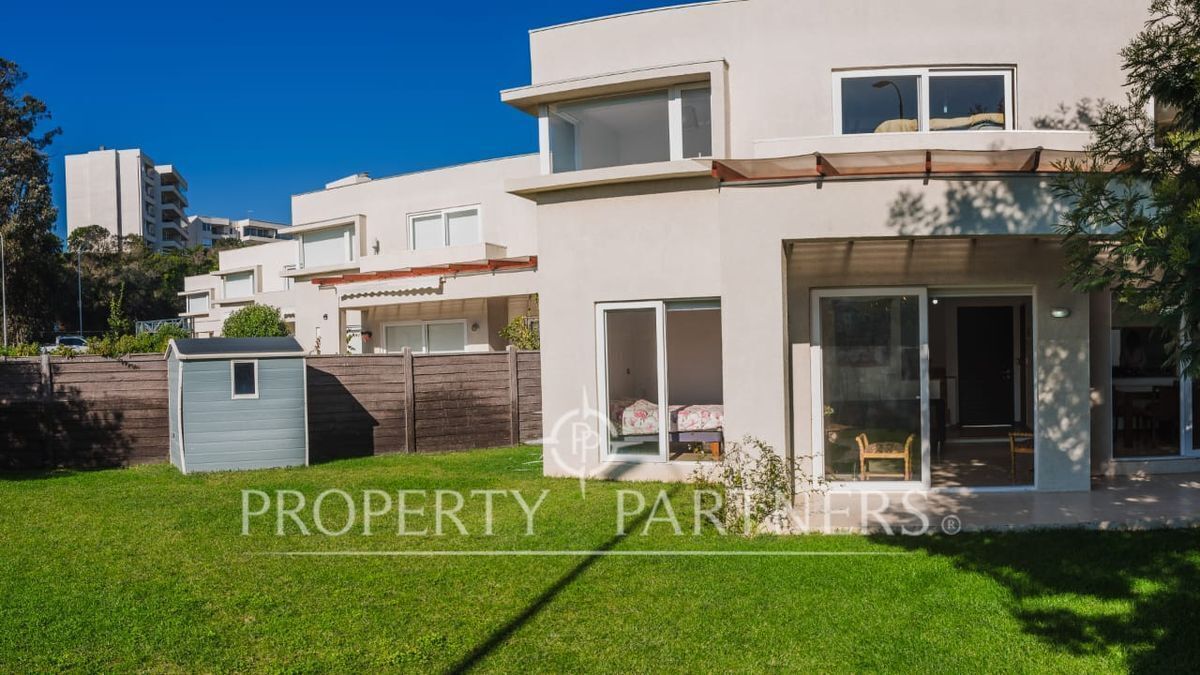 Punta Puyai a pasos de la Playa en Punta Puyai, Papudo, Región de ...