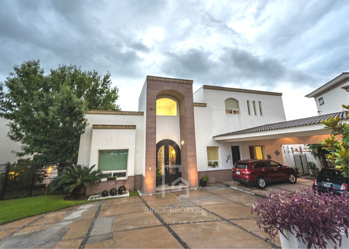 Casa en Venta Club de Golf La Herradura - Carretera Nacional | EasyBroker