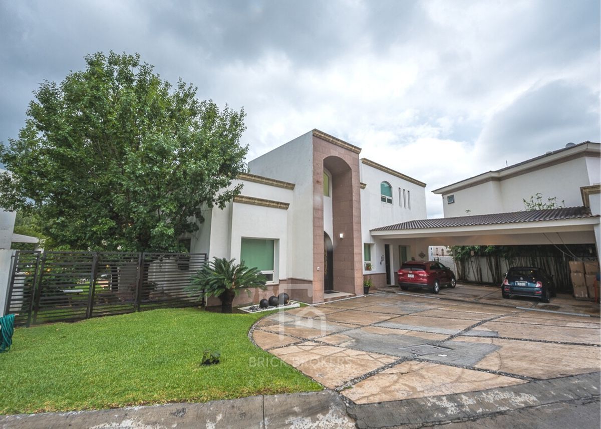 Casa en Venta Club de Golf La Herradura - Carretera Nacional | EasyBroker