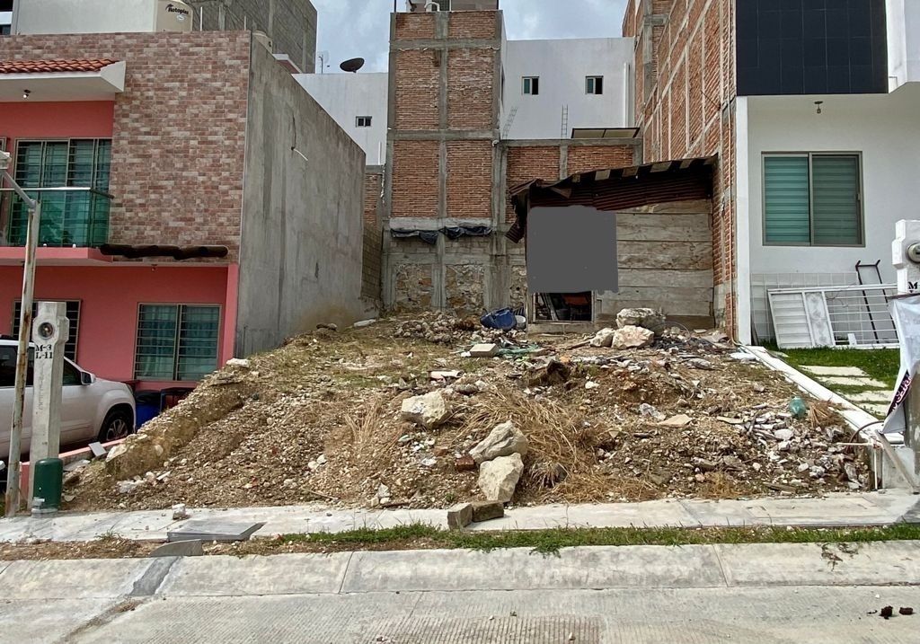 SE VENDE TERRENO EN FRACCIONAMIENTO PRIVADO LAS NUBES | EasyBroker