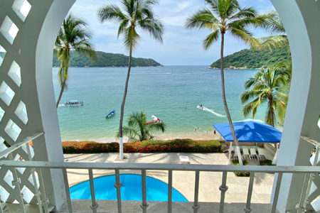 CASA CON PLAYA PICHILINGUE ACAPULCO, 7 RECAMARAS, ACCESO DIRECTO A PLAYA