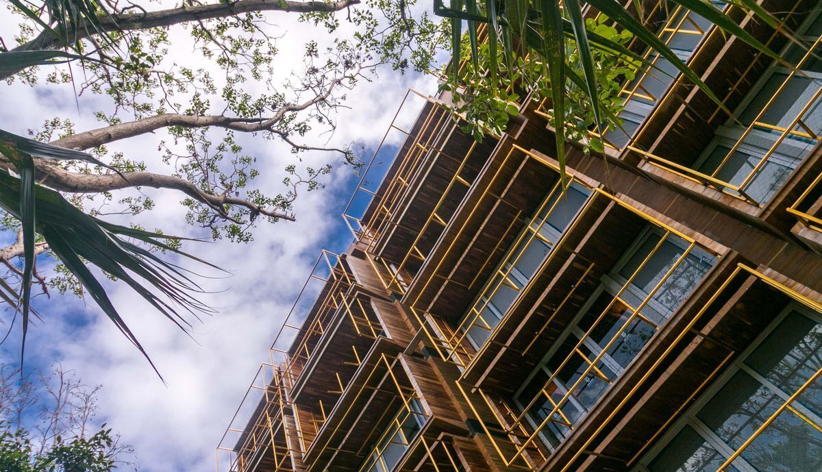 DESARROLLO EN VENTA CON UBICACIÓN ENTRE LA QUINTA AVENIDA Y LA 38 NORTE ...