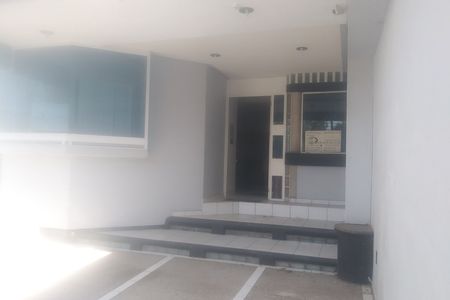 RENTA CASA ZONA ARBOLEDAS | EasyBroker