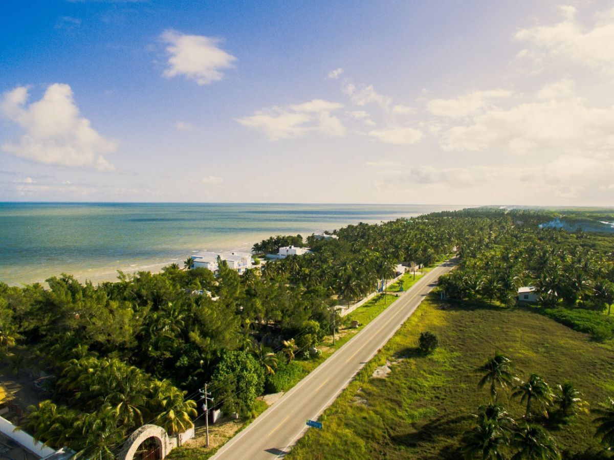 Macrolotes en Playa Gaviotas, Chabihau, Yucatán | EasyBroker