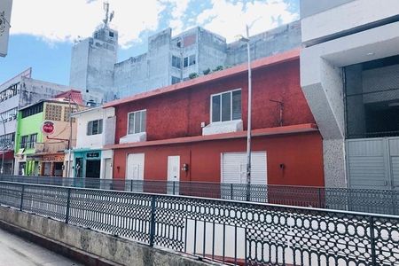 Edificio centro de tuxtla con locales comerciales | EasyAviso