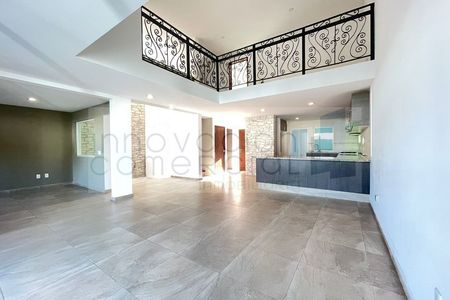 La Cima, casa en venta de 4 habitaciones y 3 niveles | EasyBroker