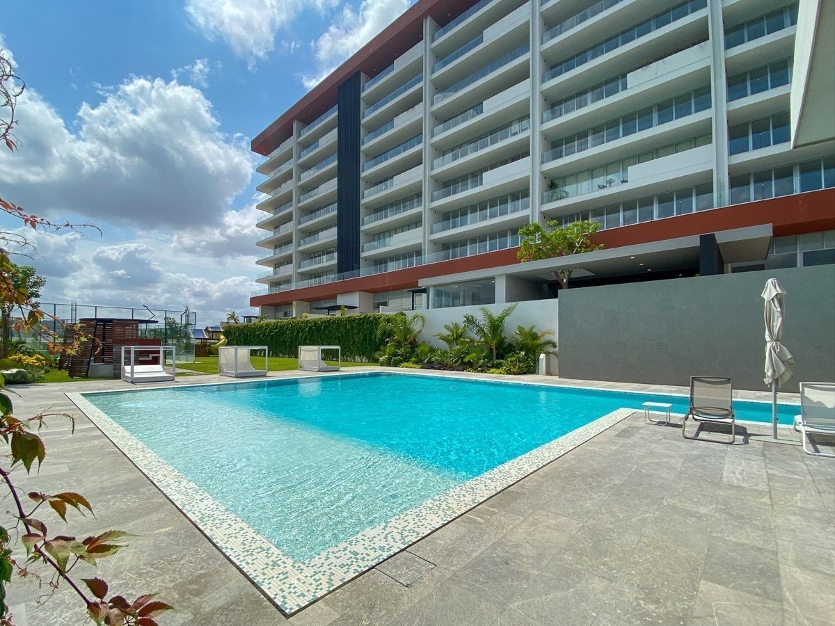 Departamento amueblado, en la exclusiva torre departamental Montejo Plaza. | EasyBroker