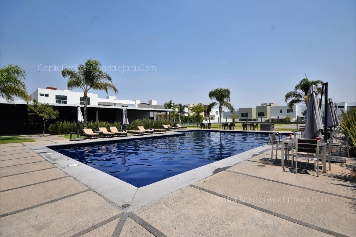 Casa de Lujo en Venta en Villa Verona Zapopan Zona Andares | EasyBroker