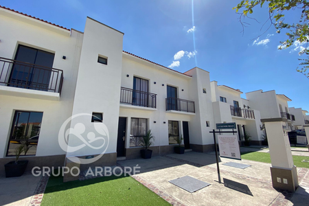 CASA EN VENTA zona sureste cerca de Blvd. Aeropuerto | EasyBroker