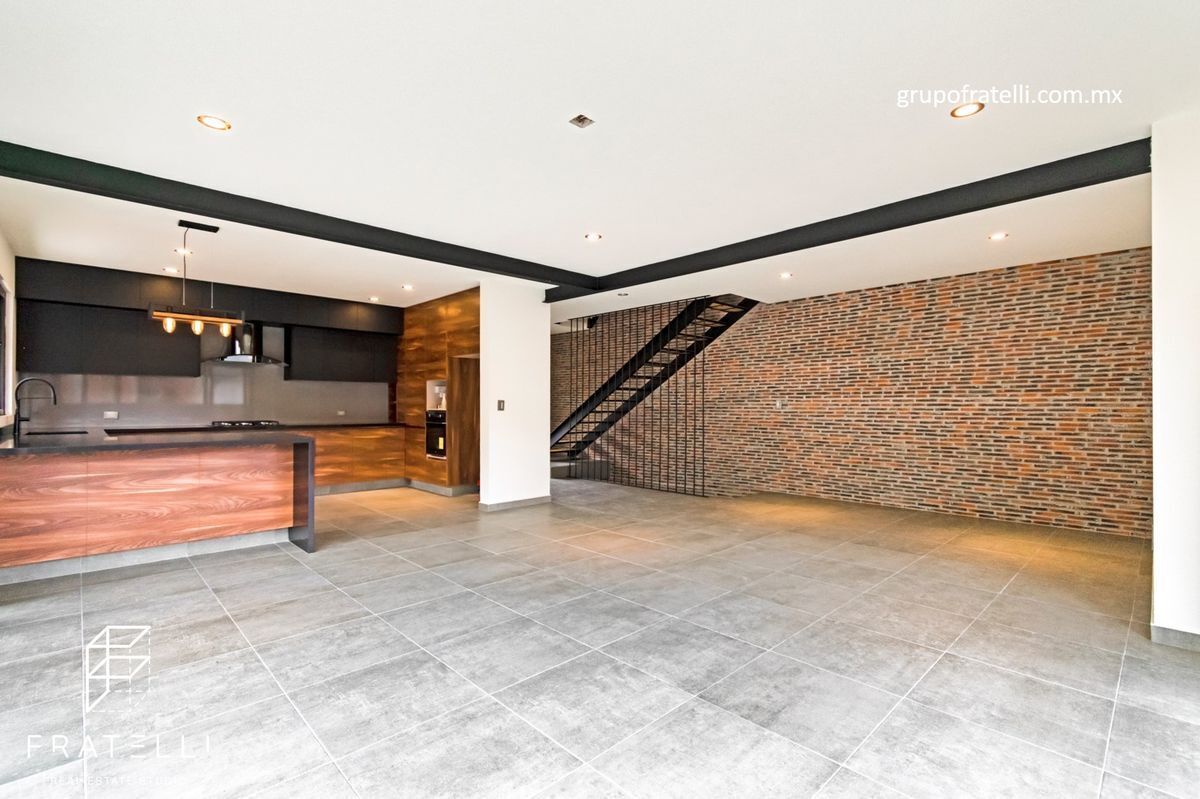 CASA NUEVA EN VENTA ZONA ESMERALDA | EasyBroker