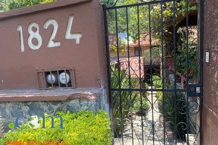 Hermosa Casa en Bosques de Tarango | EasyBroker