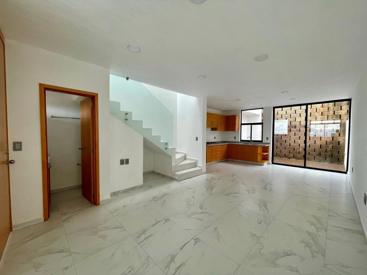 Casa Nueva en Zimalta (Dentro de Periférico) | EasyBroker