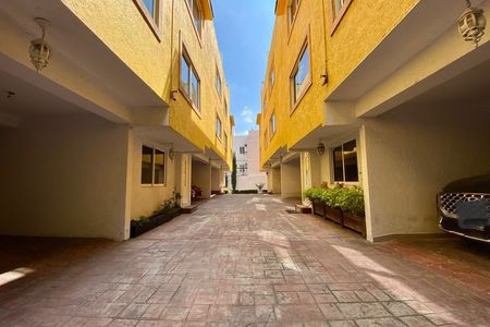 VENTA DE CASA EN CONDOMINIO DE 4 RECAMARAS EN AMPLIACIÓN MIGUEL HIDLGO ...