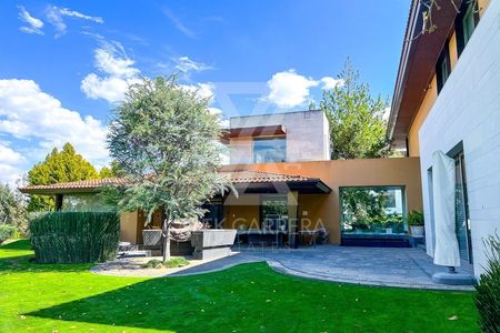 Arquitectura, Lujo y Diseño - La Mejor Propiedad en Bosque Real ...