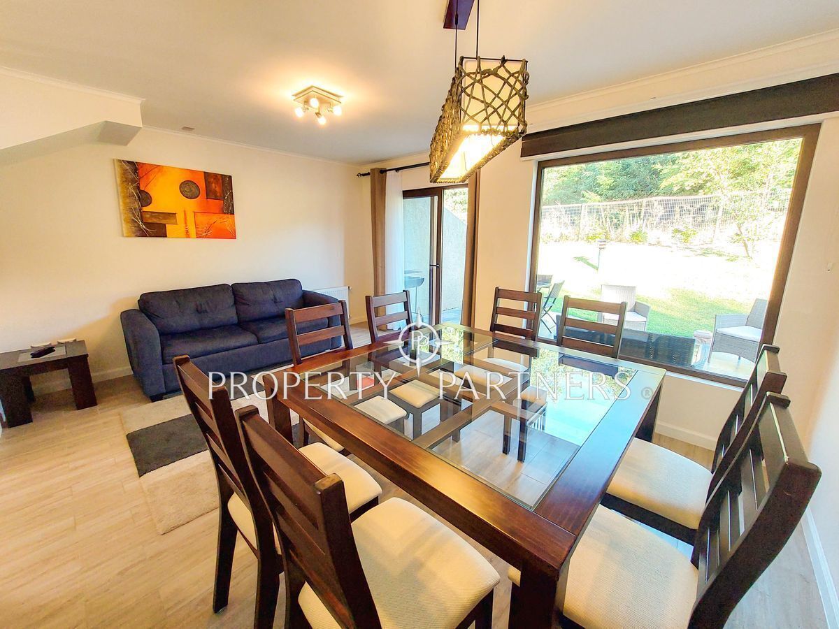 Moderna casa en Pucón en condominio con marina en Pucon, Región de ...