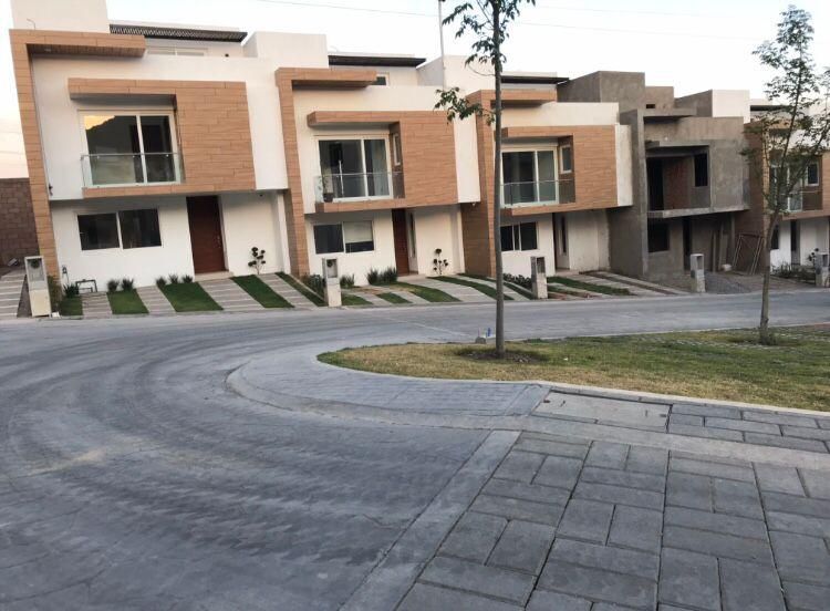 CASA EN VENTA, ZONA ESMERALDA, ESPIRITU SANTO | EasyBroker