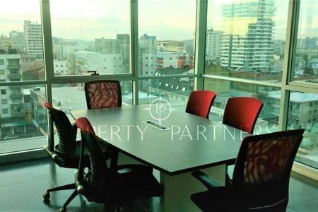 Edificio Centro Plaza, funcional oficina amoblada | EasyAviso