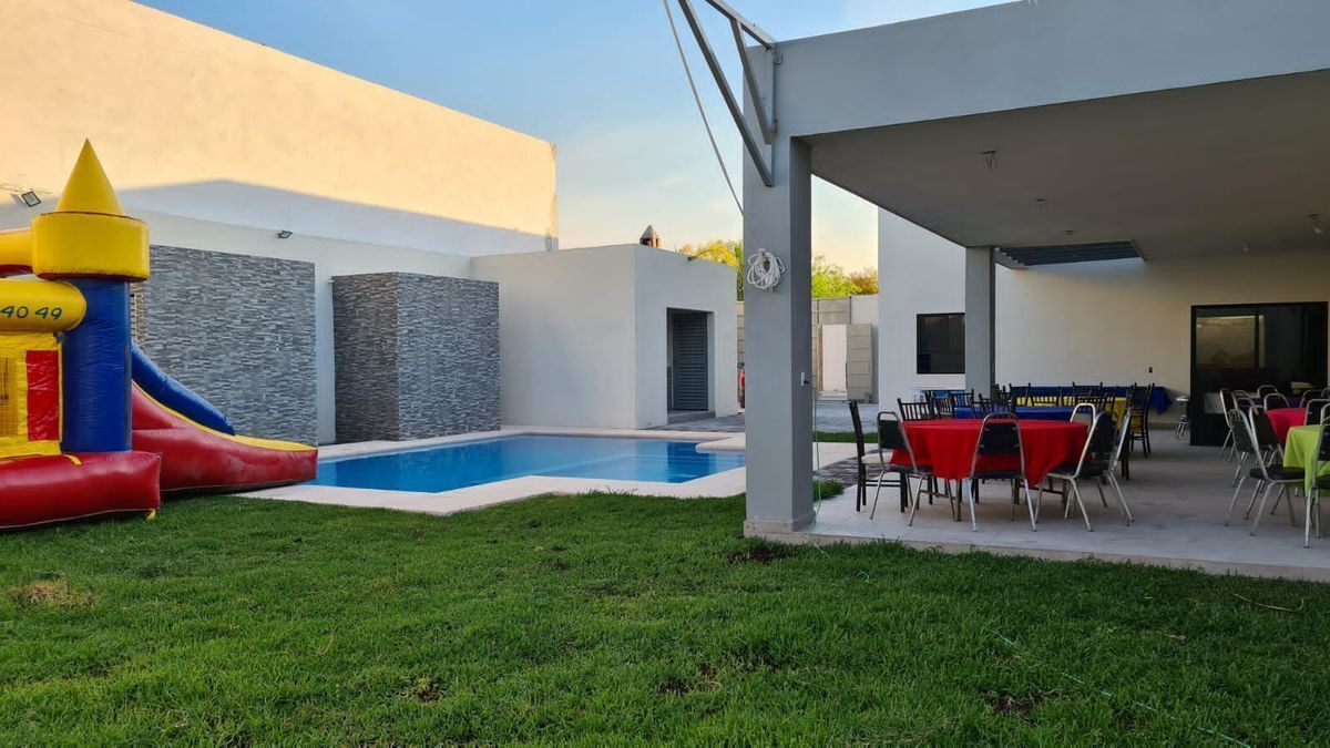 Quinta En Portal de Zuazua: Ideal para Vivir o disfrutar Fines de Seman ...