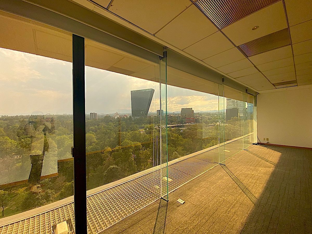 OFICINAS EN RENTA EN LA ICÓNICA TORRE OMEGA CAMPOS ELISEOS CDMX ...