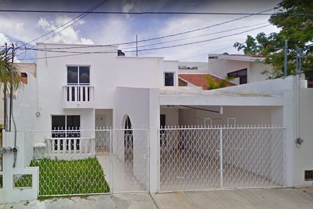 Se renta casa de 6 recámaras ideal para tu oficina o negocio. | EasyBroker