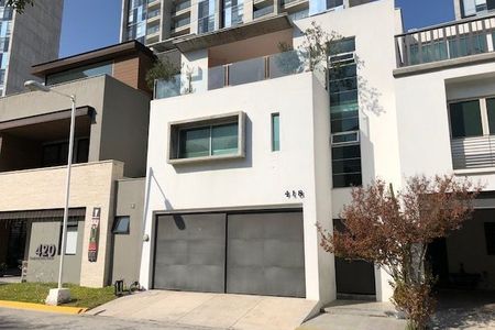 CASA EN VENTA EN PRIVADA RESIDENCIAL LA HUASTECA | EasyBroker