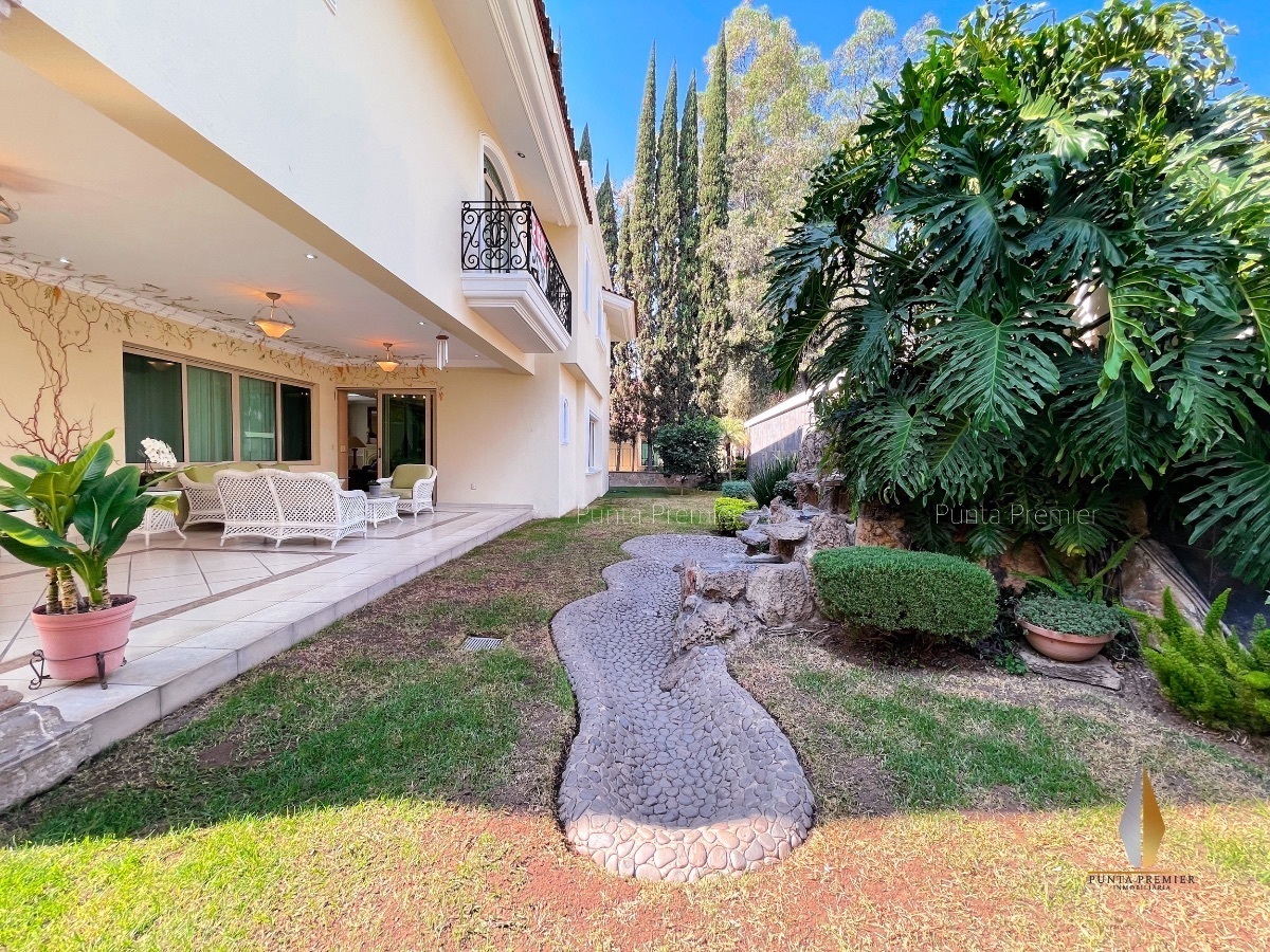 Casa Coto Valle Real en Venta Zapopan | EasyBroker