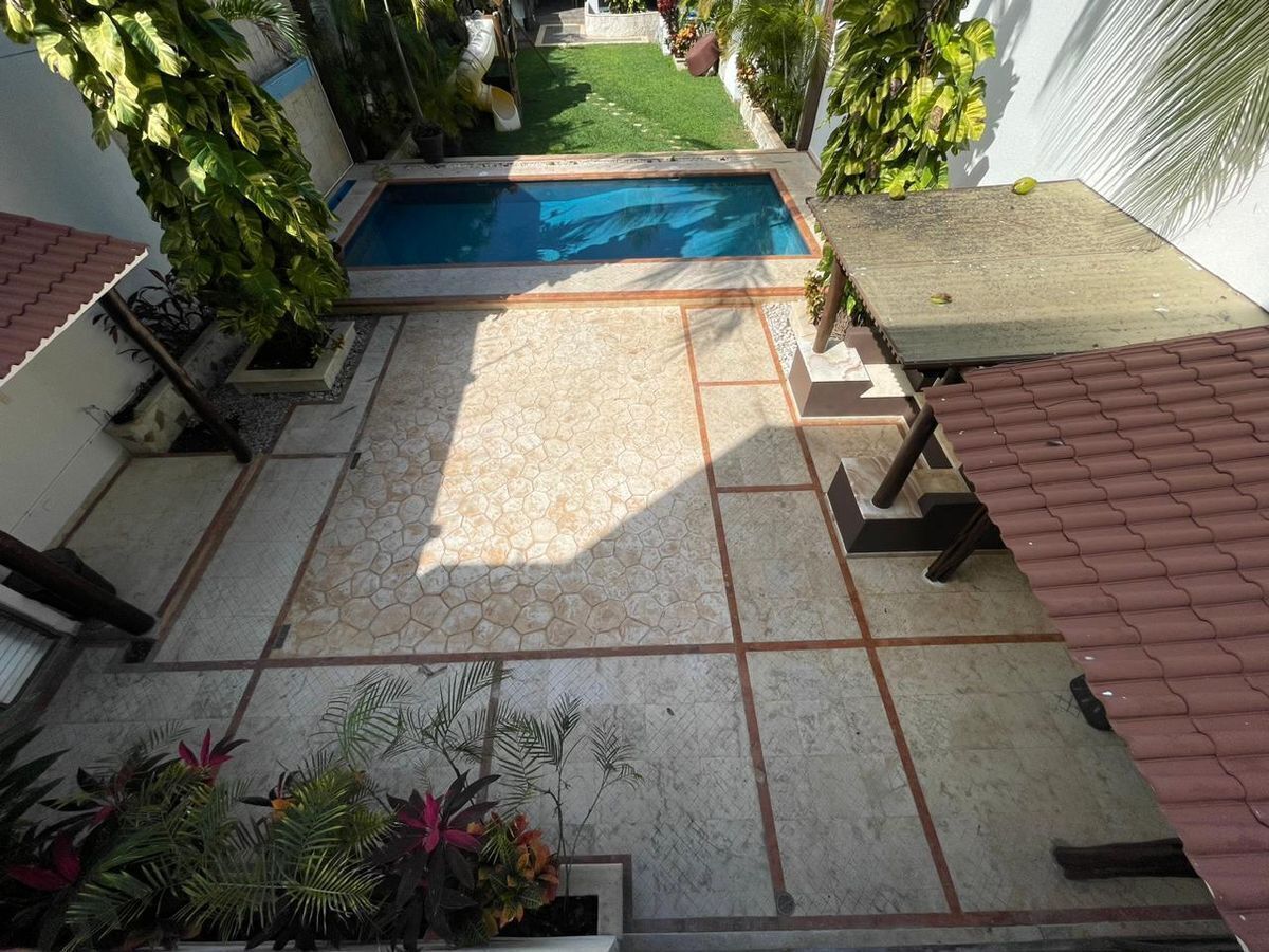 Casa en Residencial Campestre con Alberca Privada | EasyBroker