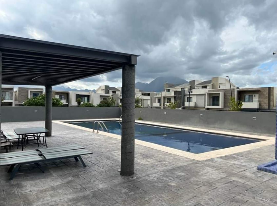 Casa en renta (Cumbres Montenova) | EasyBroker