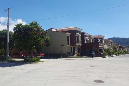 CASA EN RESIDENCIAL VERANDA, SANTA TECLA (Tipo Nogal) **ga010 | EasyBroker