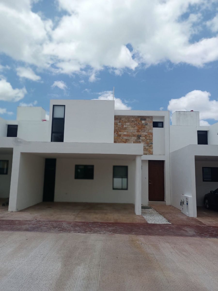 Casa en Venta en Privada Residencial Fontana | EasyBroker