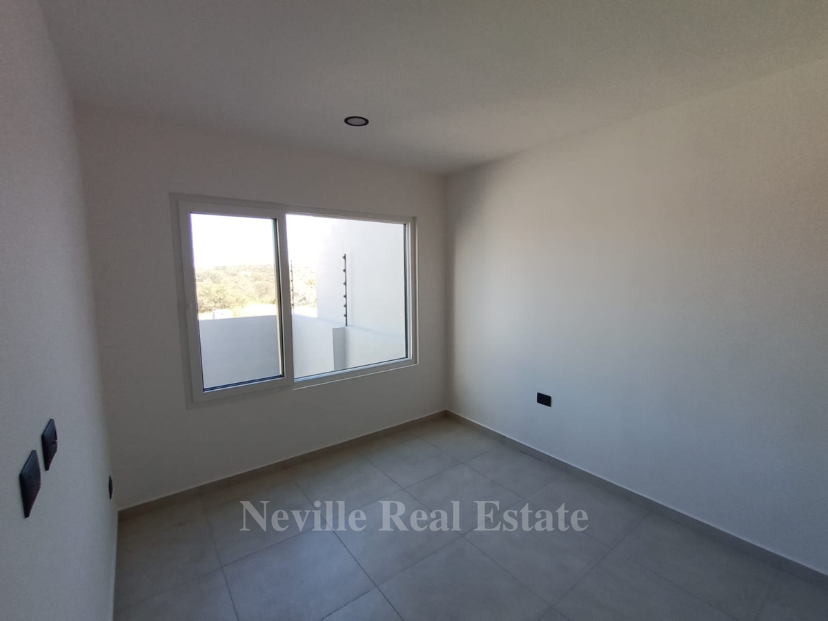 Estrena casa con amenidades Villas del Refugio Sur a espaldas de HEB El ...