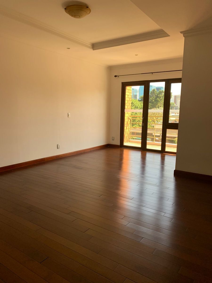 APARTAMENTO AMPLIO EN VENTA EDIFICIO TADEUS ZONA 14 | EasyBroker