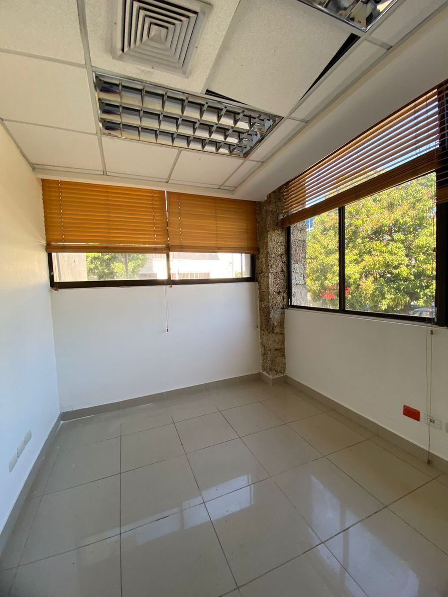Edificio completo en renta en Av, Los Próceres | EasyBroker