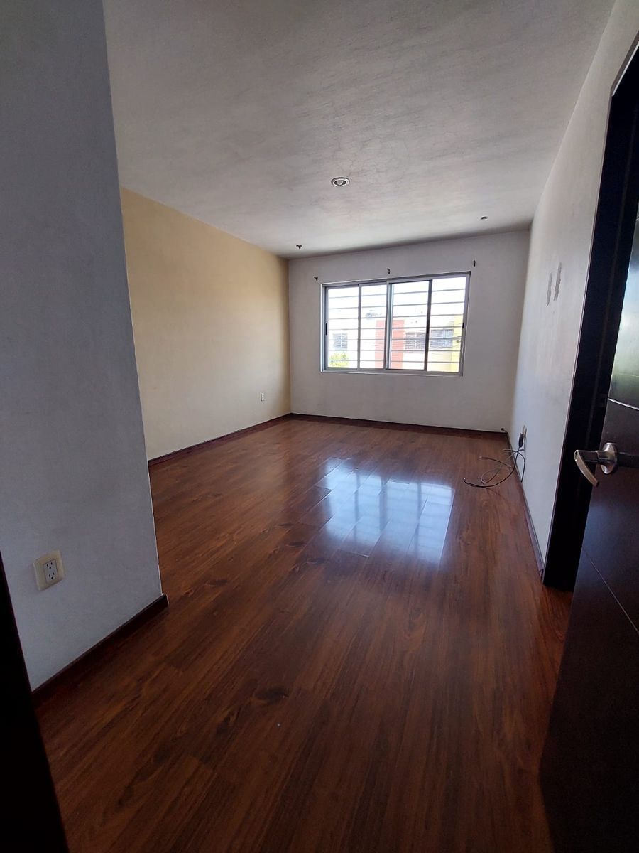 Casa en renta en El Colli Urbano - Volcán Quinceno | EasyBroker