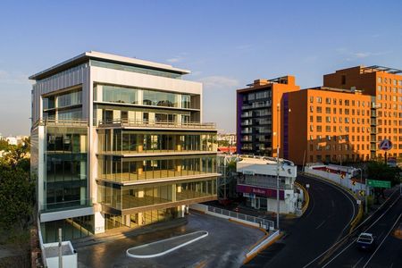 RENTA de Local Comercial con excelente ubicación dentro de C911 Corp ...