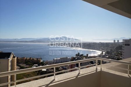 Excelente ubicación y gran vista en Costa de Montemar.